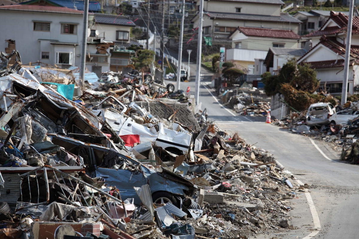 ...those kindly helping hands - Japan Intercultural Consulting